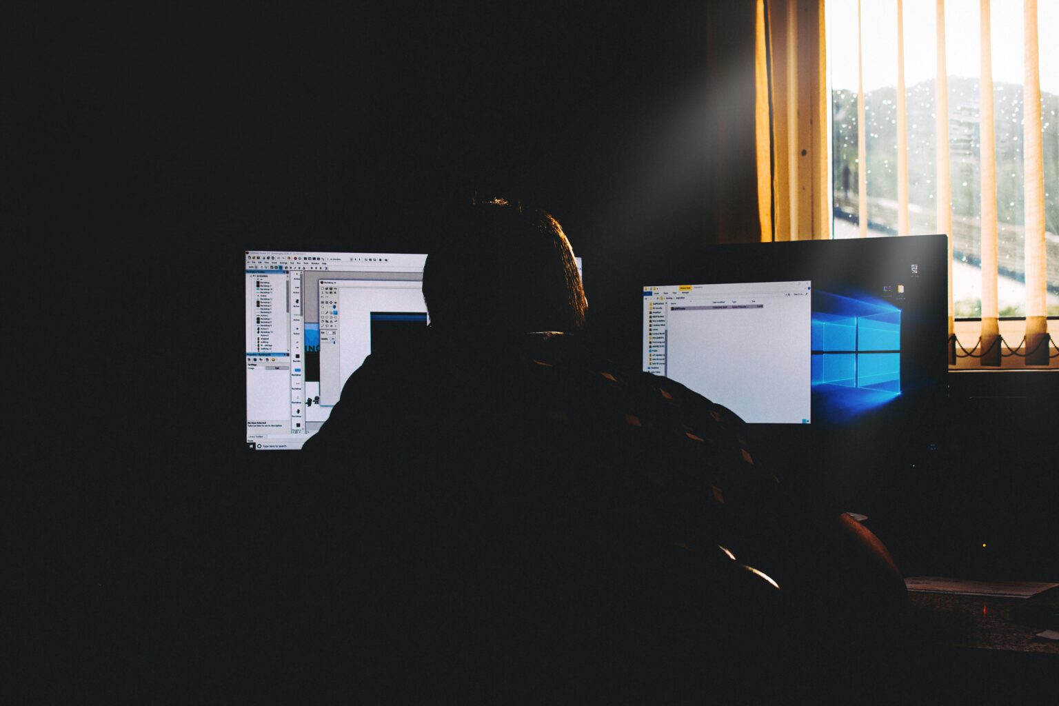 Screen Glare Reduction: Scientific Research Behind Dark Mode and Eye ...